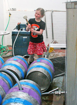 Blue Bee’s nectar ales are the buzz-iness in Sheffield! - Hand-pumped ...